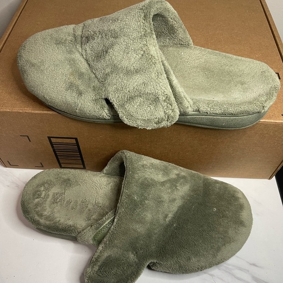 Vionic | Shoes | Vionic Gemma Curly Terry Mule Slippers | Poshmark